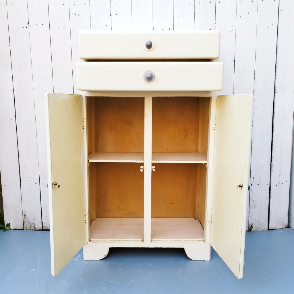 Meuble d'appoint, bois peint blanc, vintage - Acolytes Antique