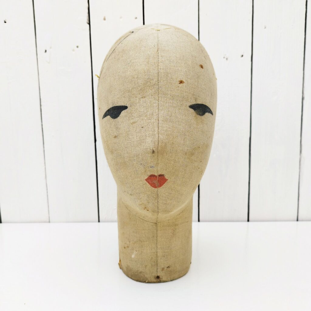 Ancienne marotte de modiste, signée Siegel Paris - Acolytes Antique