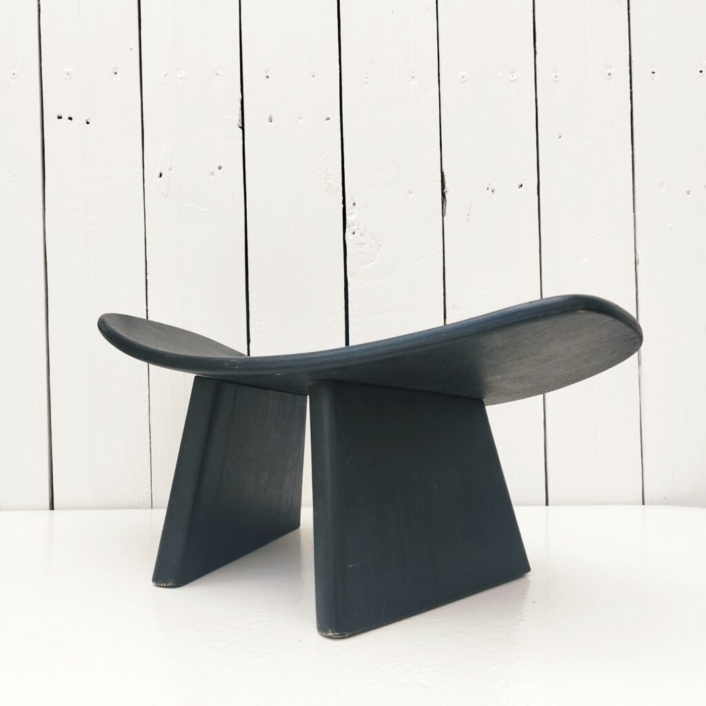 Tabouret Shoggi Alain Gaubert noir - Acolytes Antique