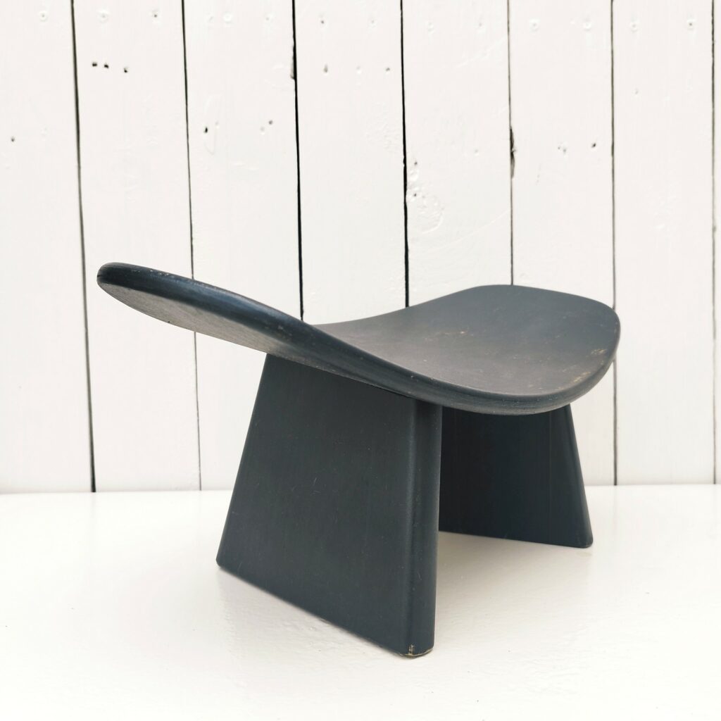Tabouret Shoggi Alain Gaubert noir - Acolytes Antique