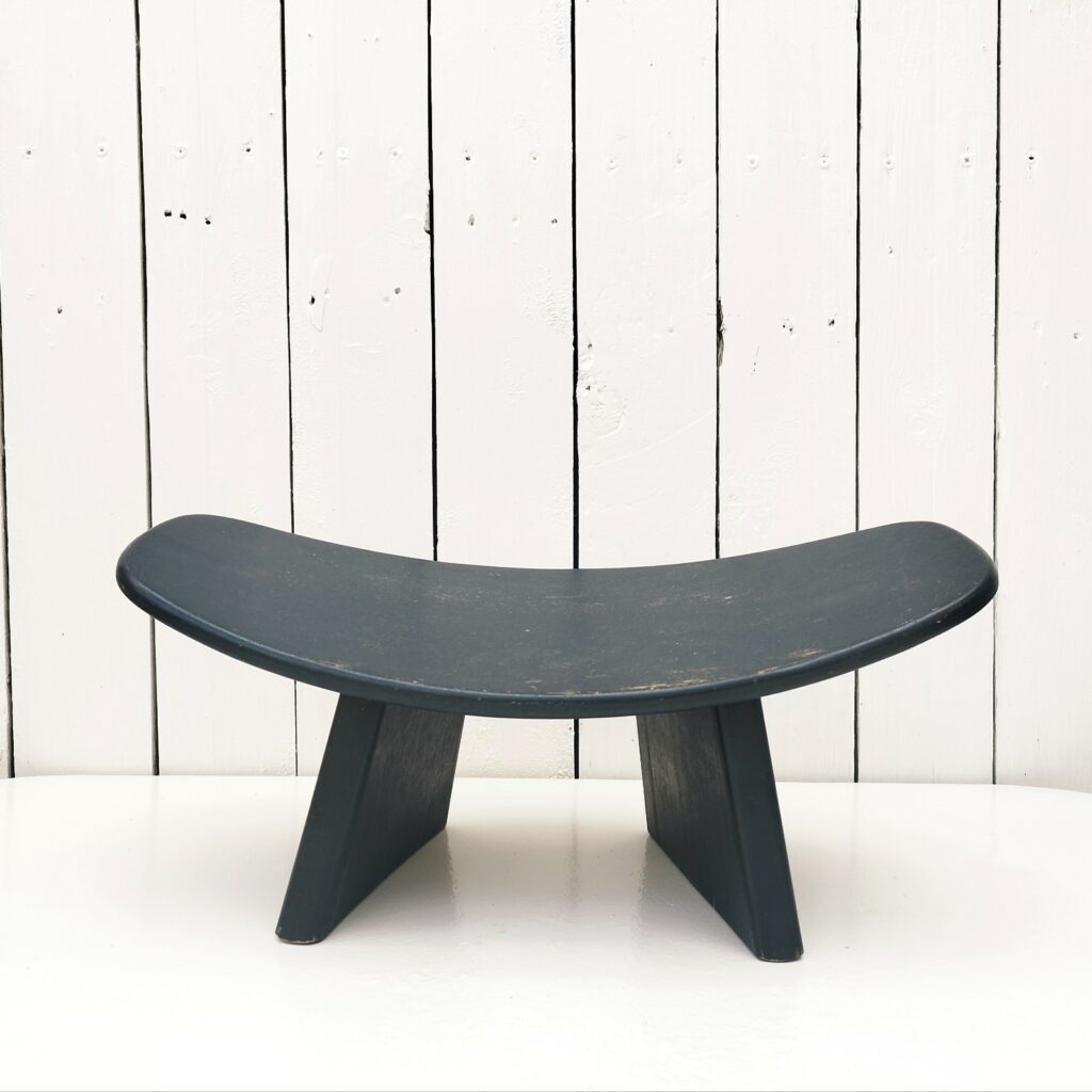 Tabouret Shoggi Alain Gaubert noir - Acolytes Antique